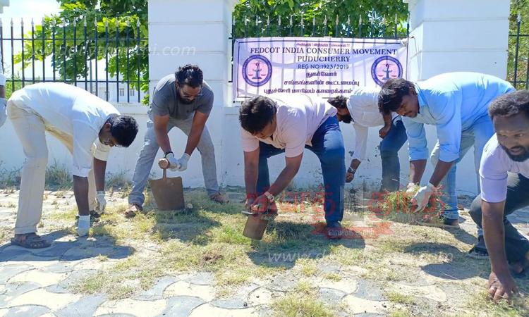 Cleanliness Program at the Court Premises | கோர்ட்டு வளாகத்தில் தூய்மைப்பணி