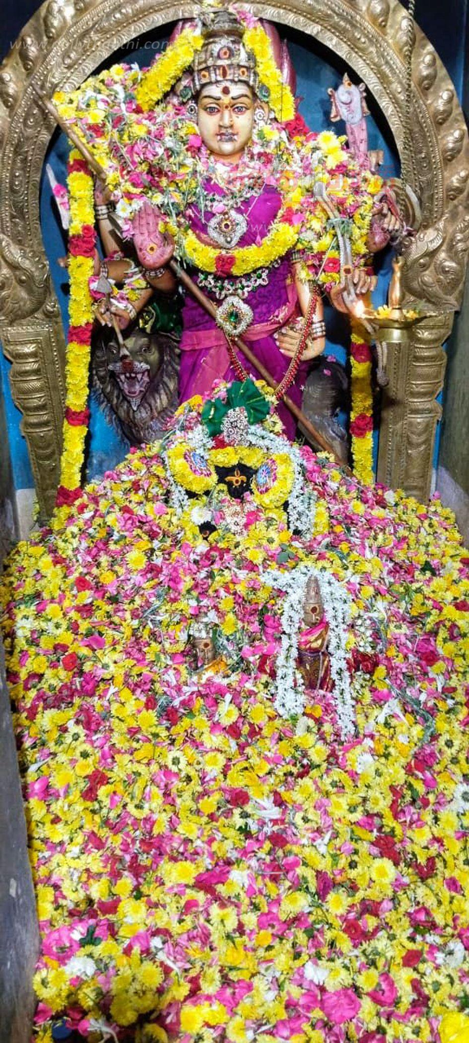 Flower sprinkling at Goddess Devadurga temple | தேவதுர்க்கை அம்மன் ...