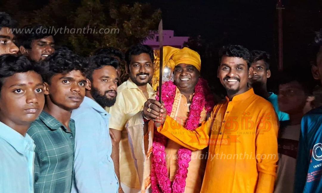 Birthday celebration by cutting the cake with a strap knife | பட்டா ...