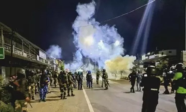 Again incense burning in Manipur... commando forces soldier killed ...