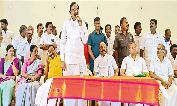 Prime Minister Modi is taking the country to the path of dictatorship - P Chidambaram accused ...