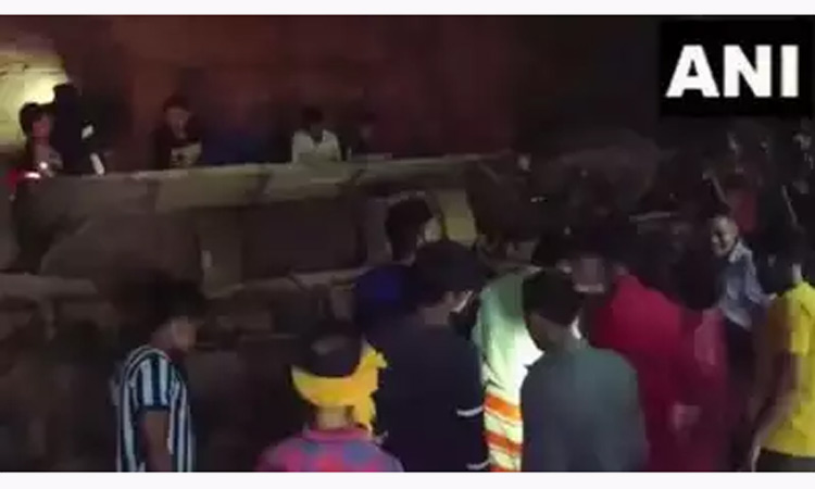 12 killed as bus carrying workers falls into ditch in Chhattisgarh's ...