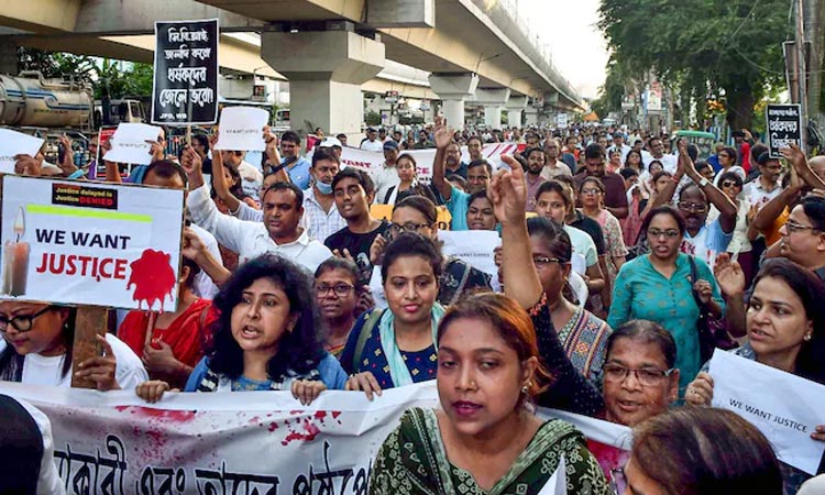 Kolkata Doctor Rape-Murder: doctors protest | கொல்கத்தா டாக்டர்களின் ...