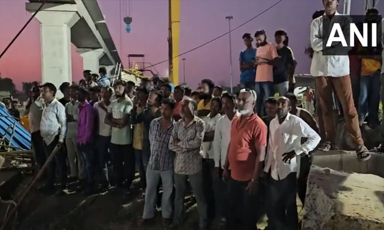 Construction of Bullet Rail Bridge in Gujarat/குஜராத்தில் புல்லட் ...