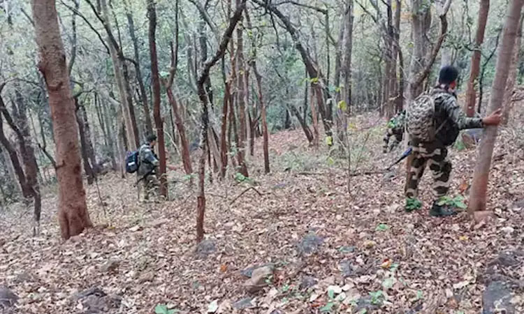 2 நக்சலைட்டுகள் சுட்டுக் கொலை | Encounter in Chhattisgarh: 2 Naxalites ...