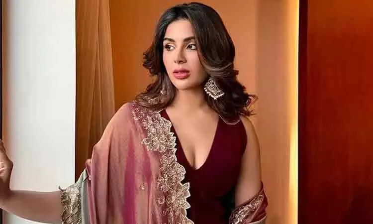 ராகவா லாரன்ஸின் 'பென்ஸ்' படத்தில் இணைந்த பிரபல நடிகை | Famous actress ...